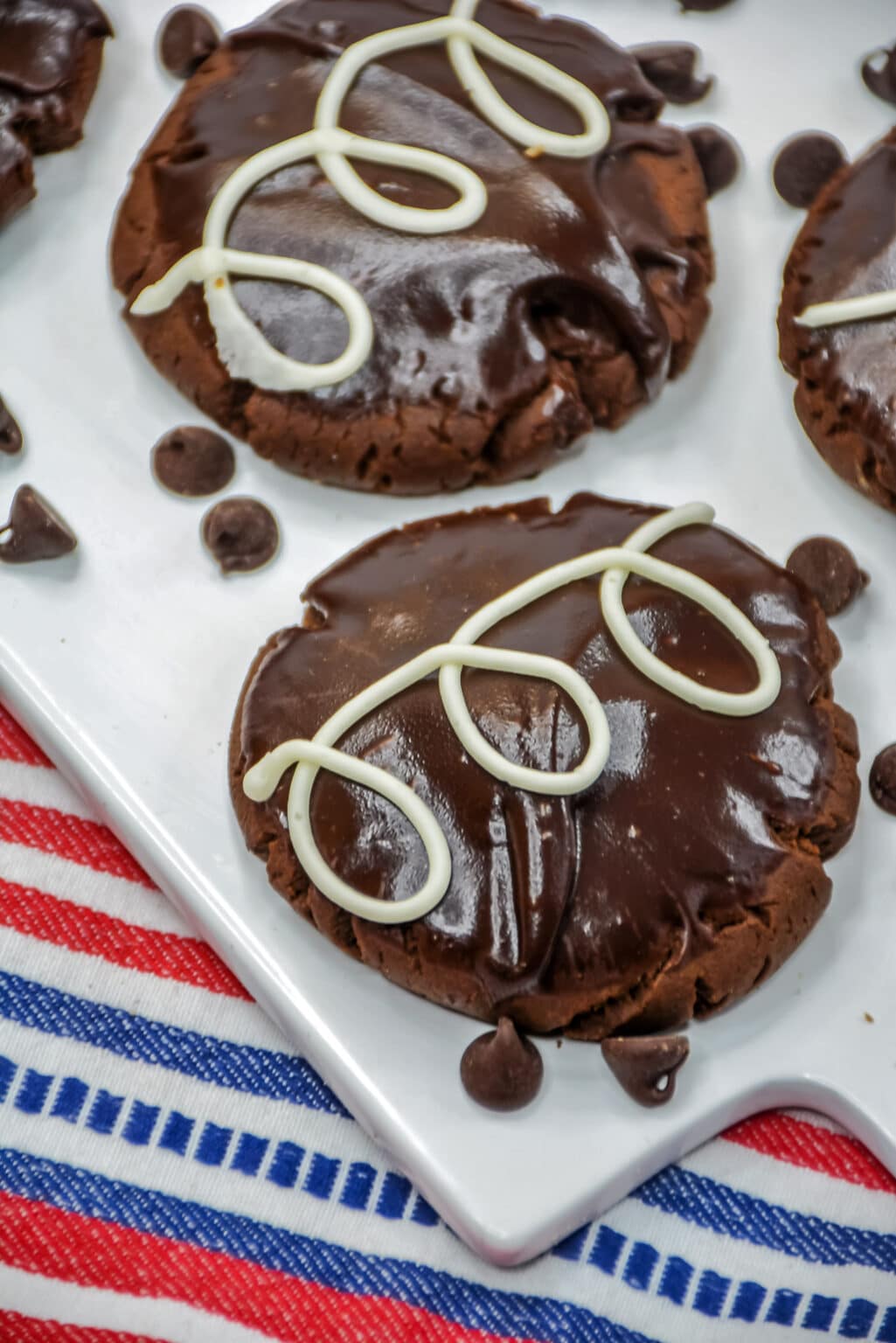 Crumbl Chocolate Mallow Cupcake Cookies Copycat Recipe - Life Love Liz