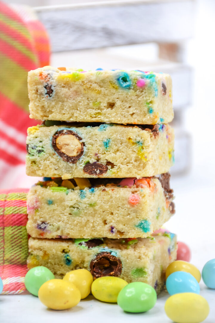 Easter M&M Cookie Bars Recipe - Life Love Liz
